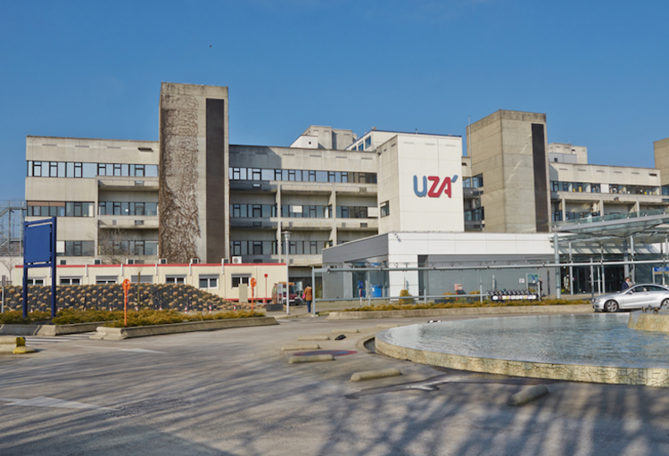 UZA dreigt maximumcapaciteit voor coronatesten te bereiken - Healthcare ...